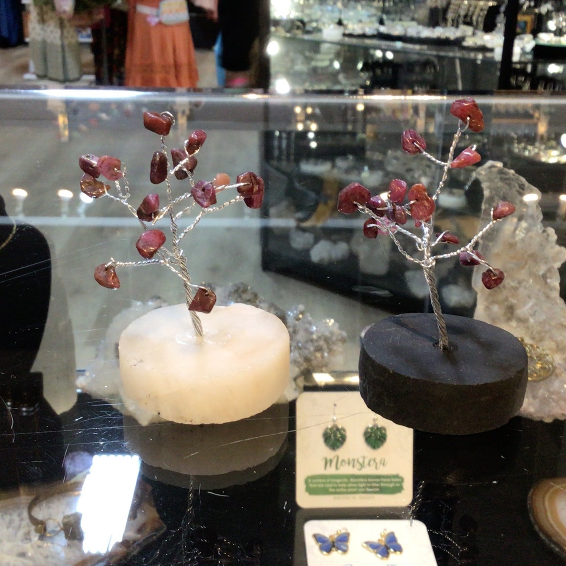 Gem Tree - 15 Chips Ruby (15R) | Third Planet Boutique